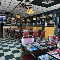 SUNRISE INN - Updated March 2025 - 168 Photos & 200 Reviews - 510 E ...