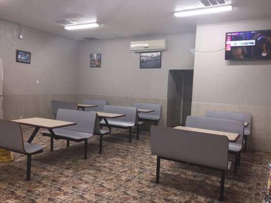 SUPER DRIVE IN - Updated October 2025 - 11 Photos - 1300 Whitley Ave ...