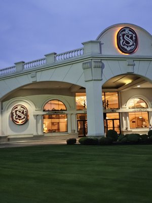 THE DELAVAN HOTEL - Updated September 2025 - 148 Photos & 69 Reviews ...