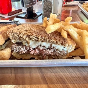 BULLWINKLES AT THE GALLERIA - Updated June 2024 - 50 Photos & 45 ...