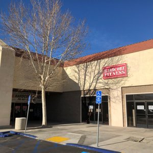 CRUNCH FITNESS - LANCASTER - Updated December 2025 - 121 Photos & 178 ...