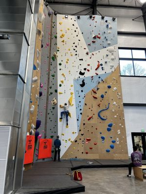 PORTLAND ROCK GYM - BEAVERTON - Updated July 2025 - 34 Photos - 10860 ...