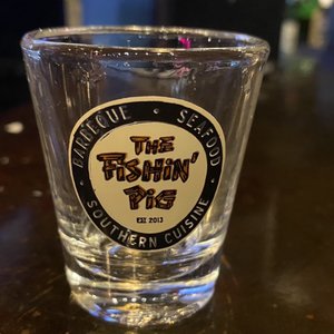 THE FISHIN’ PIG - 552 Photos & 221 Reviews - 119 W 25th St, Norfolk, VA ...