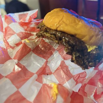 7TH STREET BURGER - Updated May 2025 - 145 Photos & 110 Reviews - 80 ...