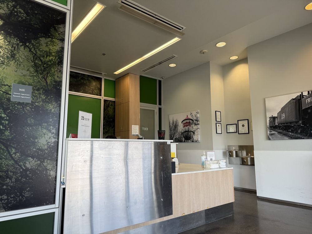 LEGACY ER & URGENT CARE - Updated March 2025 - 34 Photos & 190 Reviews ...