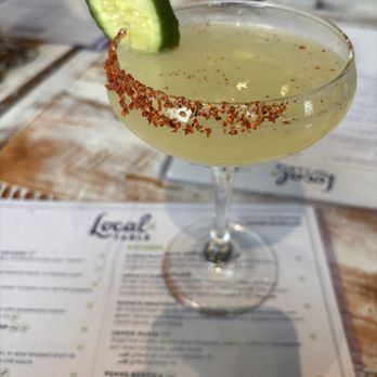 LOCAL TABLE - Updated December 2024 - 693 Photos & 778 Reviews - 10535 ...