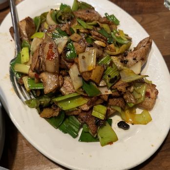 EMEI - Updated July 2024 - 1177 Photos & 706 Reviews - 915 Arch St ...