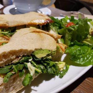 PILLARS CAFÉ - 204 Photos & 122 Reviews - 19700 Rinaldi St, Porter ...