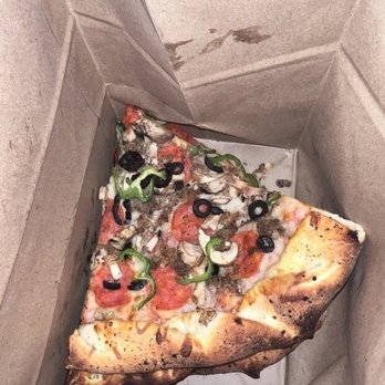 BELLIZZI’S PIZZA JOINT - Updated January 2026 - 94 Photos & 108 Reviews ...