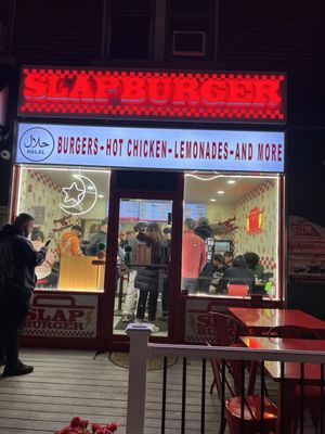 SLAP BURGER - Updated April 2025 - 48 Photos & 36 Reviews - 127 Crooks ...