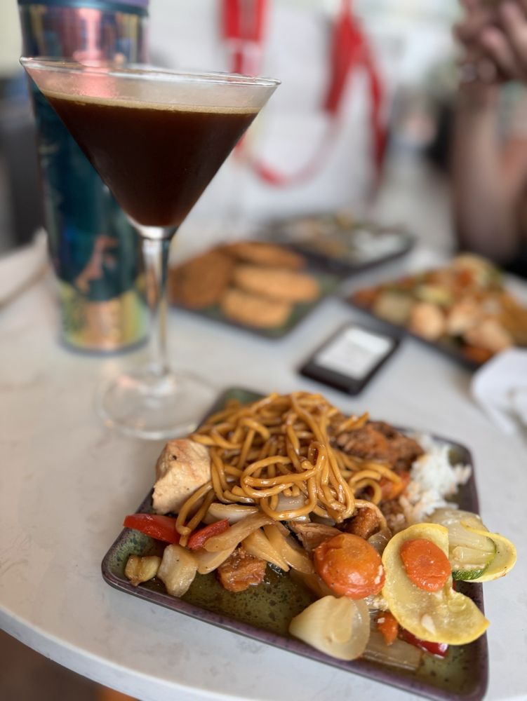 PLAZA PREMIUM LOUNGE ORLANDO - Updated August 2025 - 156 Photos & 53 ...