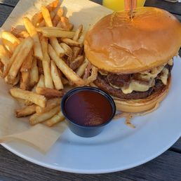 BROWN BARN TAVERN - Updated March 2025 - 136 Photos & 155 Reviews ...
