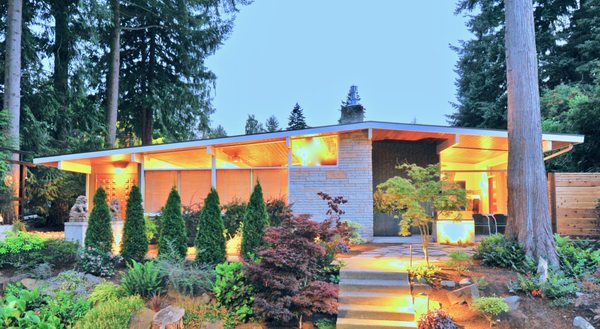 BRYAN SORRELL - KELLY RIGHT REAL ESTATE - 8917 Lake City Way, Seattle ...