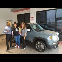 BOOMER KIA - 43 Photos & 55 Reviews - Car Dealers - 339 SW 74th St ...