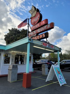 PICK-QUICK DRIVE IN - 324 Photos & 367 Reviews - 4306 Pacific Hwy E ...