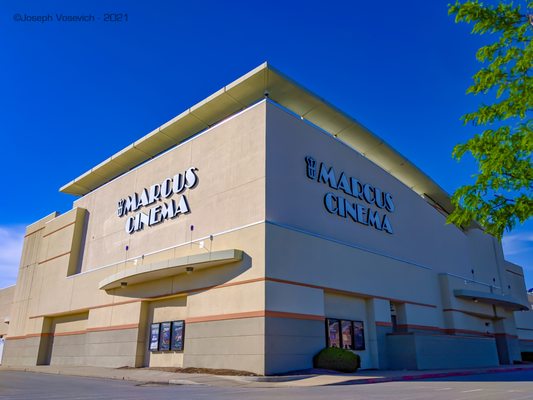 MARCUS MID RIVERS CINEMA - Updated May 2025 - 36 Photos & 26 Reviews ...