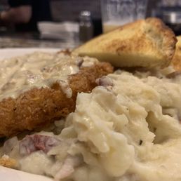 BLUE 32 SPORTS GRILL - Updated December 2025 - 97 Photos & 150 Reviews ...