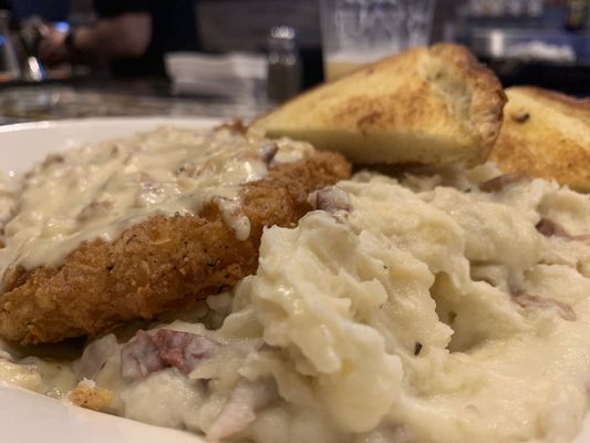 BLUE 32 SPORTS GRILL - Updated October 2025 - 97 Photos & 149 Reviews ...