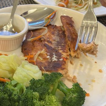SAAP THAI KITCHEN - Updated July 2024 - 255 Photos & 70 Reviews - 427 ...