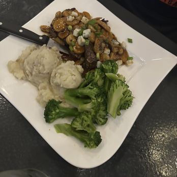 THE WOO BAR & GRILL - Updated August 2025 - 58 Photos & 41 Reviews ...