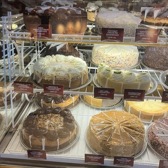 THE CHEESECAKE FACTORY - Updated July 2025 - 829 Photos & 686 Reviews ...