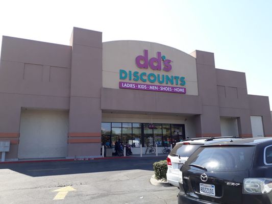 DD’S DISCOUNTS - 27 Photos & 29 Reviews - 6100 Mack Rd, Sacramento, CA ...