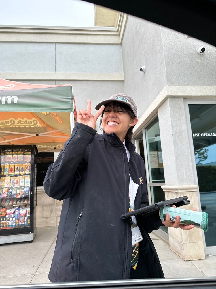 QUICK QUACK CAR WASH - Updated July 2024 - 255 Photos & 444 Reviews ...