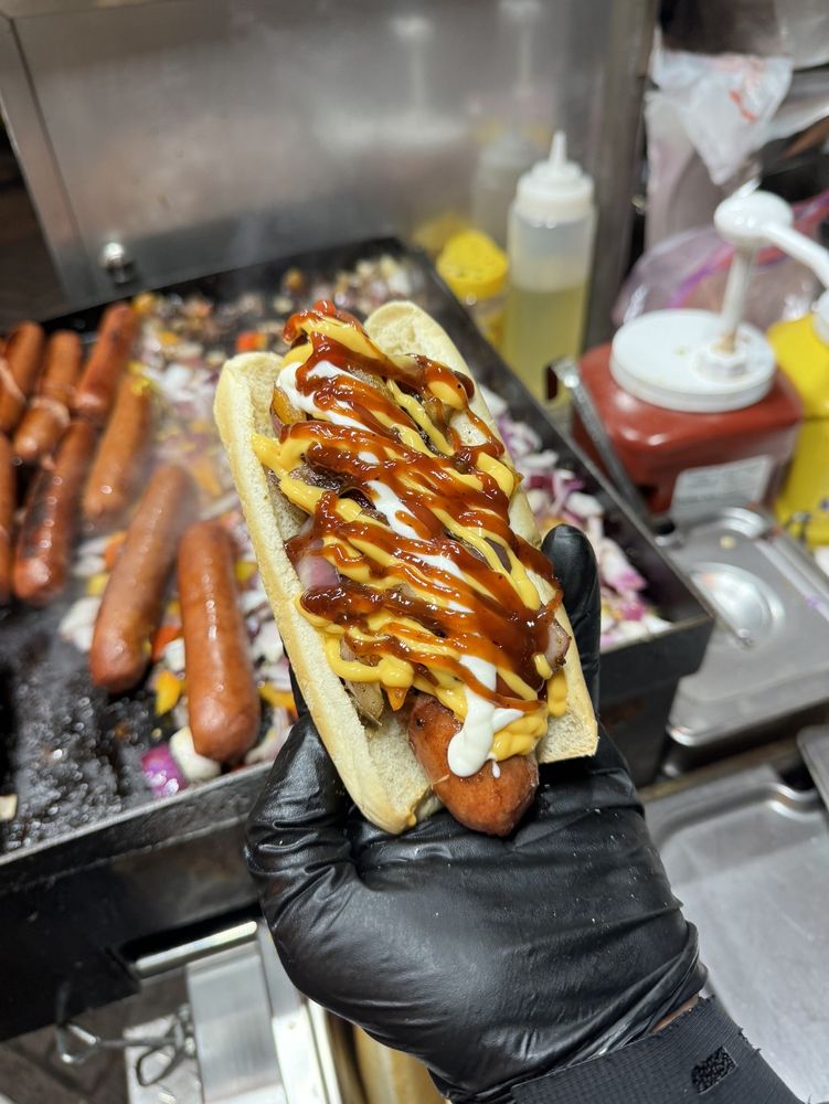 MOO MOO DOGS - Updated December 2025 - Nashville, Tennessee - Hot Dogs ...