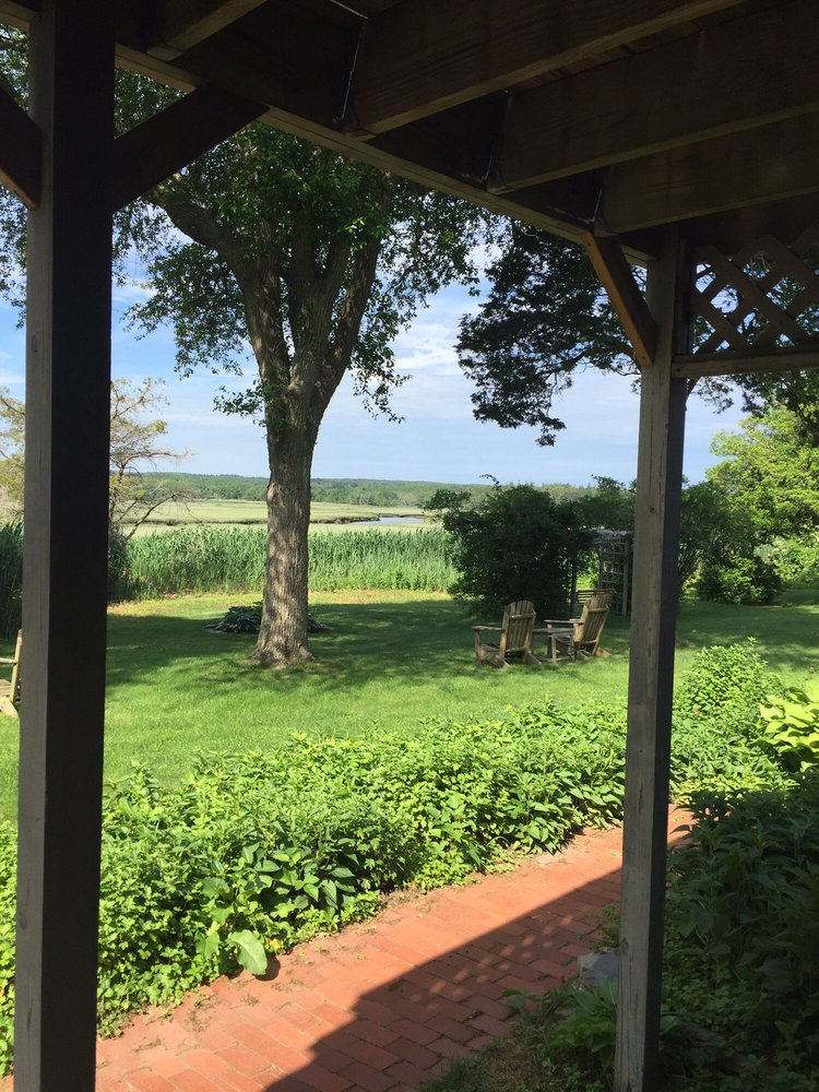 SPRING GARDEN INN - Updated October 2025 - 16 Reviews - 578 Rte 6A ...