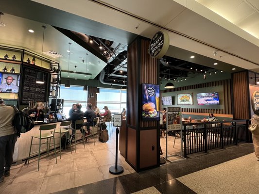 OAKLAND DRAFT HOUSE - Updated October 2024 - 58 Photos & 55 Reviews - 1 ...