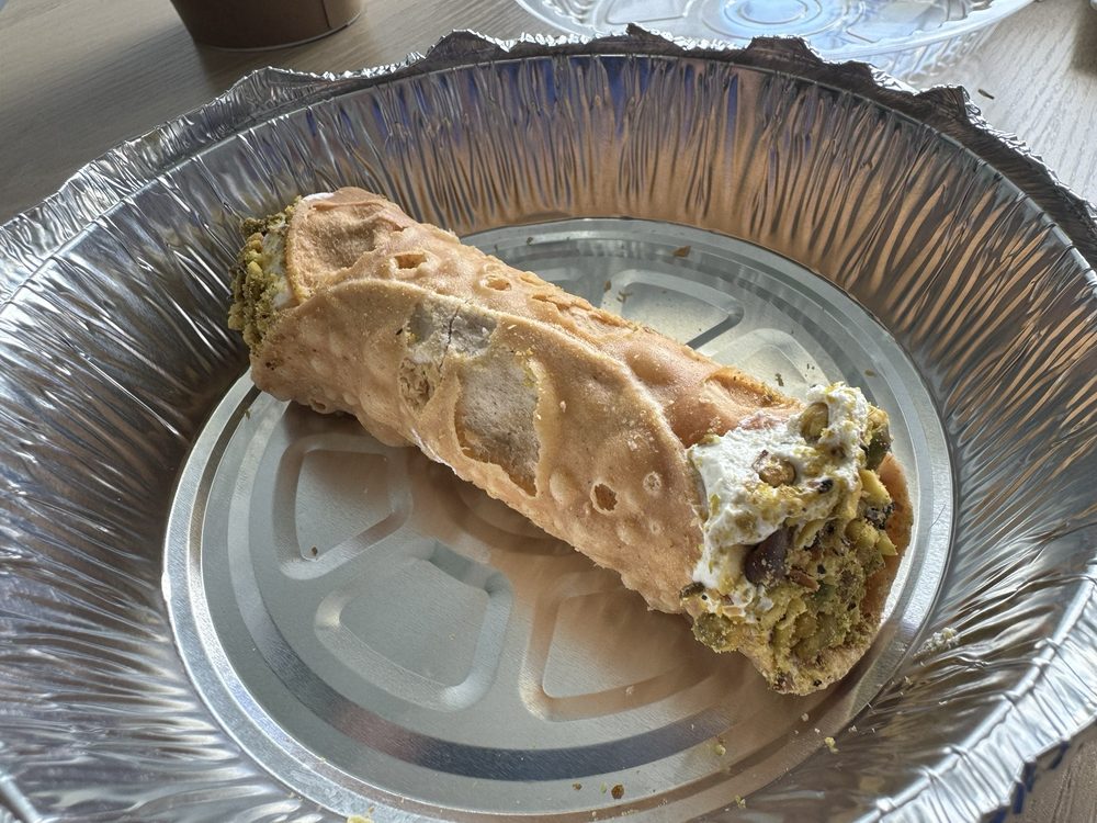 ITALIAN PRINCESS BAKERY & DELI - Updated November 2024 - 19 Photos & 16 ...