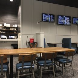 CRAFT 60 TAPHOUSE & GRILL - Updated March 2025 - 166 Photos & 140 ...