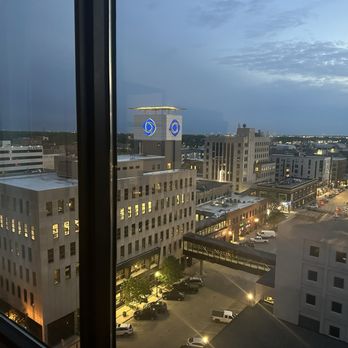RADISSON BLU FARGO - Updated July 2025 - 66 Photos & 54 Reviews - 201 ...