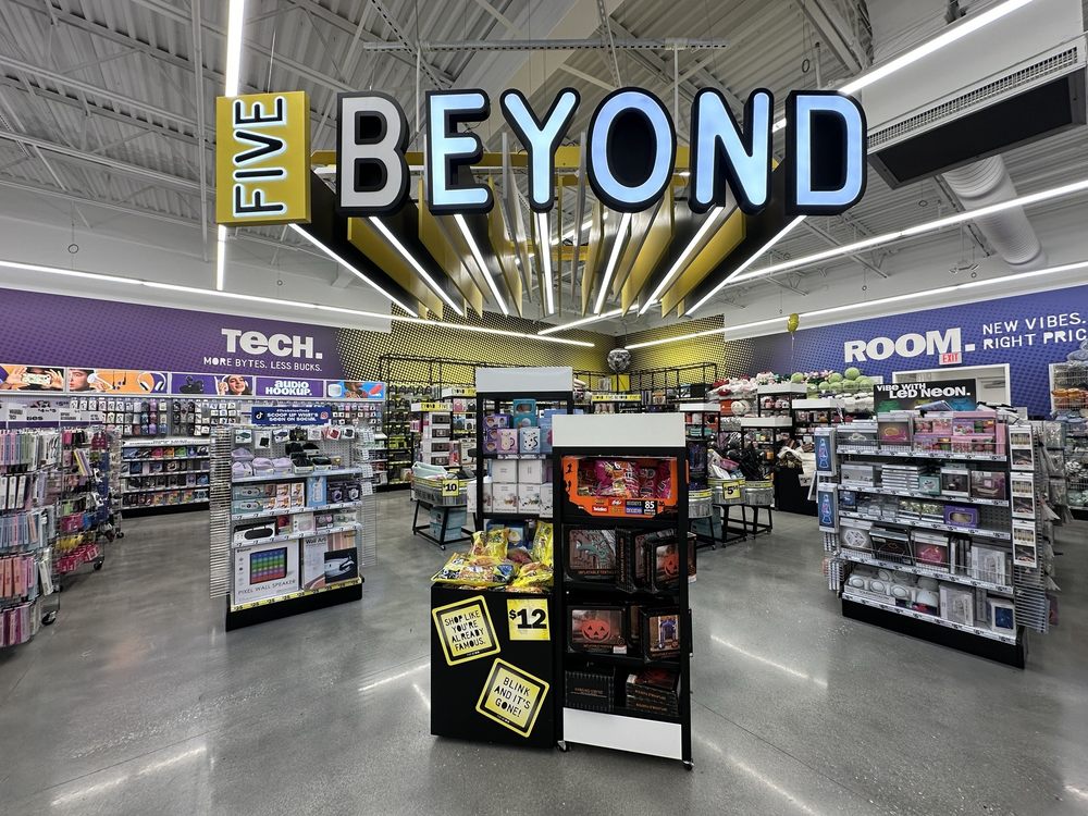 FIVE BELOW - Updated July 2025 - 40 Photos - 1309 N University Dr ...