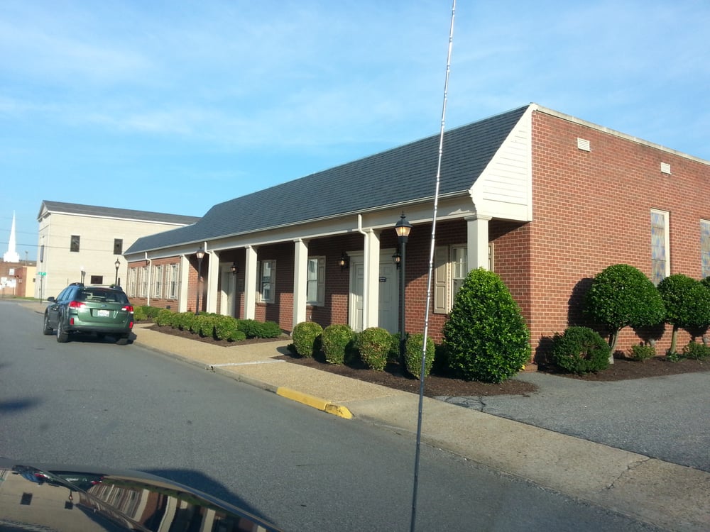 J T MORRISS & SON FUNERAL HOMES - Updated December 2025 - 820 W ...