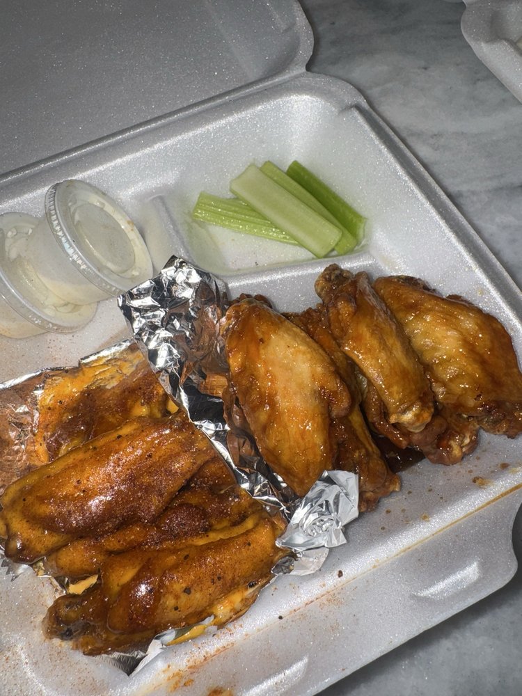 CHEX GRILL & WINGS - Updated June 2026 - 32 Photos & 50 Reviews - 5101 ...