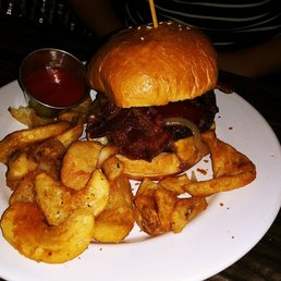 CLIFF DINING PUB - Updated December 2025 - 772 Photos & 690 Reviews ...