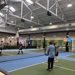 RACQUET CLUB OF CHICAGO - Updated June 2025 - 11 Photos - 1365 N ...