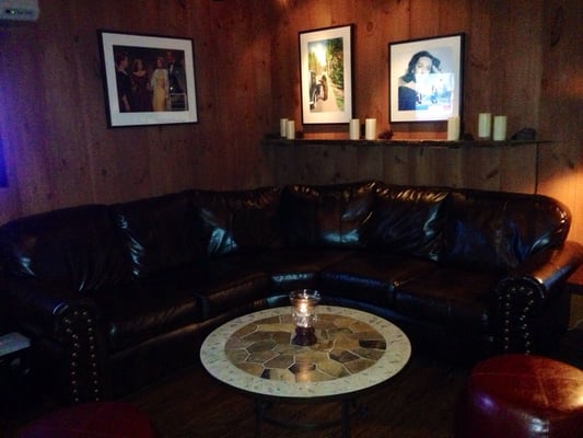 THE CUB ROOM - Updated December 2024 - 18 Photos & 10 Reviews - 400 W ...