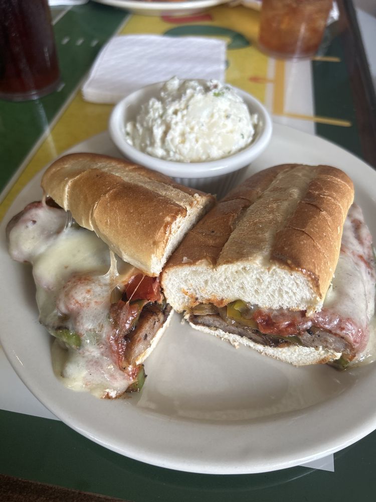 AJ GATOR’S SPORTS BAR & GRILL - BENNETT’S CREEK - Updated March 2025 ...