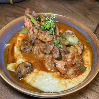 MARCUS LIVE! BAR & GRILLE - Updated June 2024 - 224 Photos & 31 Reviews ...