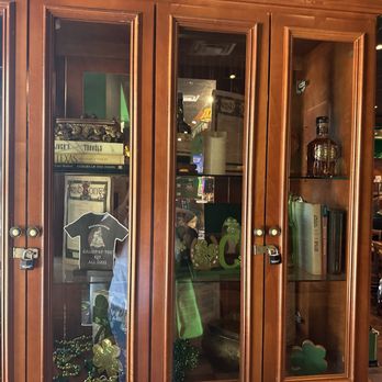 GILLESPIE’S IRISH TAVERN & KITCHEN - Updated May 2026 - 201 Photos ...