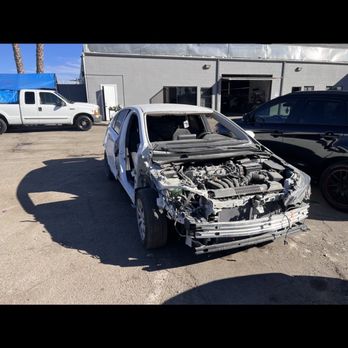 KINGS AUTO COLLISION CENTER - Updated January 2026 - 16 Photos & 11 ...