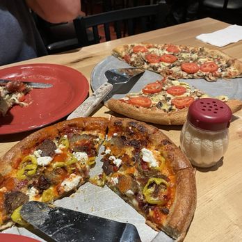 TOMATO BAR PIZZA BAKERY - Updated July 2024 - 150 Photos & 226 Reviews ...