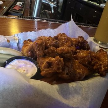 20 NORTH BROADWAY TAVERN - Updated December 2025 - 138 Photos & 184 ...