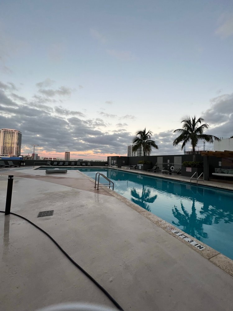 OPERA TOWER EDGEWATER - Updated August 2025 - 23 Photos - 1750 North ...