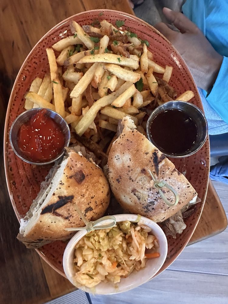 THE STRAND DC - Updated 05/2025 - 31 Photos & 10 Reviews - 5131 Nannie ...