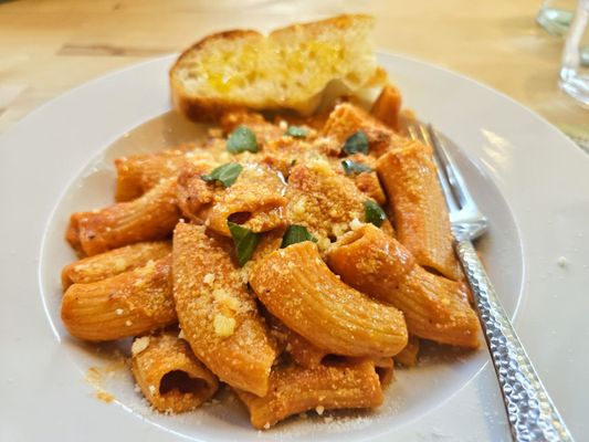 VICINI PASTARIA - Updated October 2025 - 125 Photos & 46 Reviews - 1916 ...