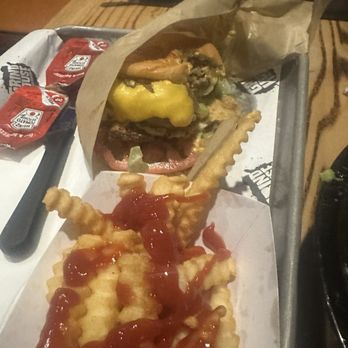 GRINDHOUSE KILLER BURGERS - Updated December 2024 - 1158 Photos & 1301 ...