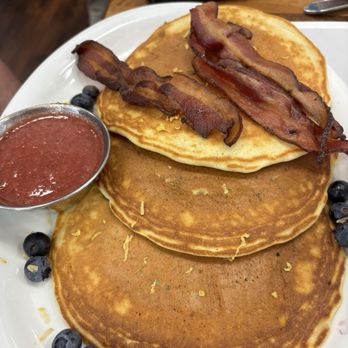 TURNING POINT BREAKFAST - Updated July 2025 - 100 Photos & 49 Reviews ...